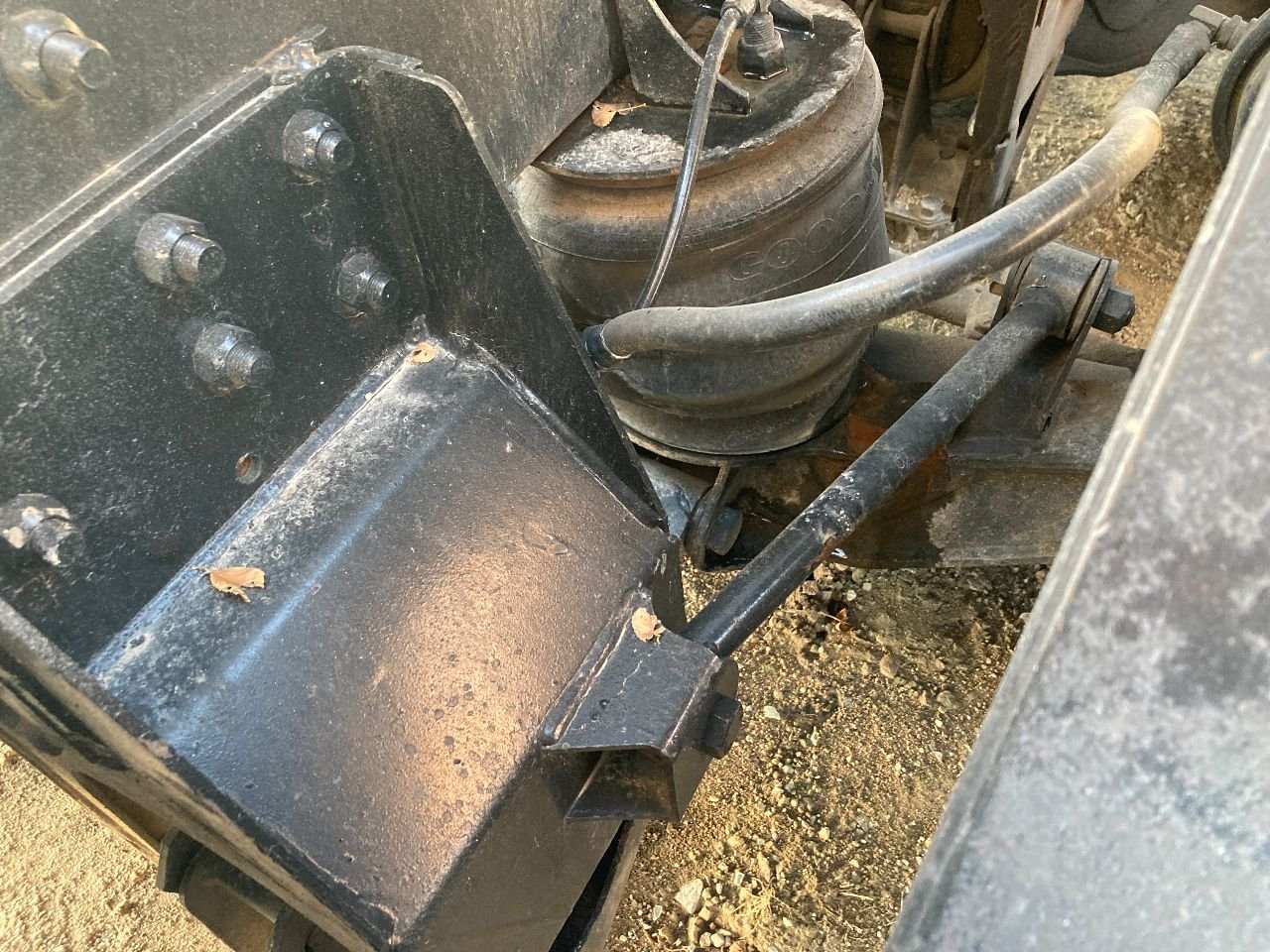 Ridewell Suspensions 2339031-00 Lift (Tag / Pusher) Axle for Sale