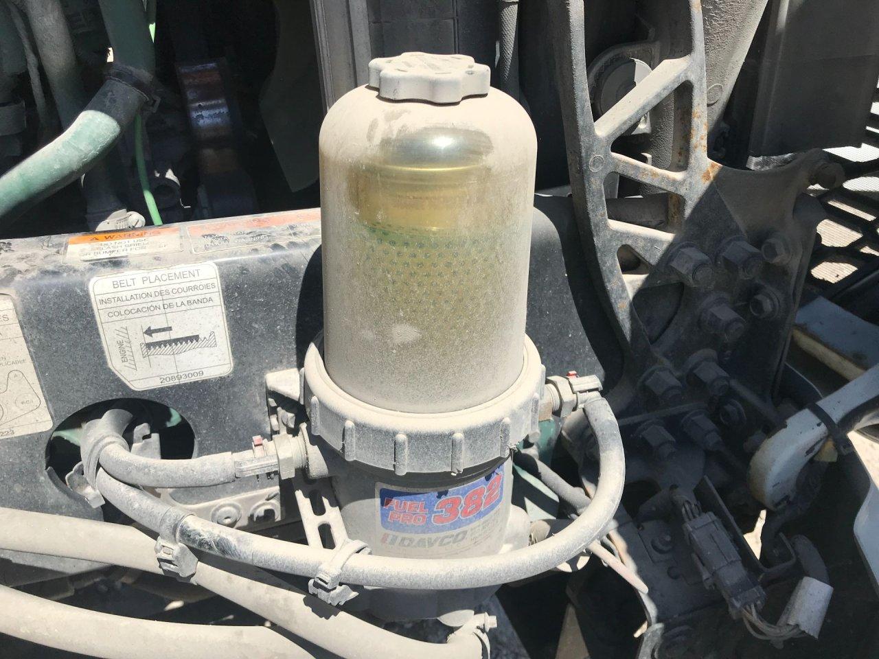 Volvo D13 Engine Filter/Water Separator for Sale