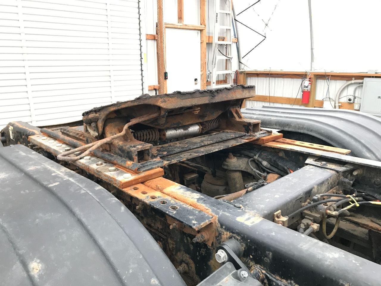 JSK37USA-A-051-2 | Holland FW8 Fifth Wheel for Sale