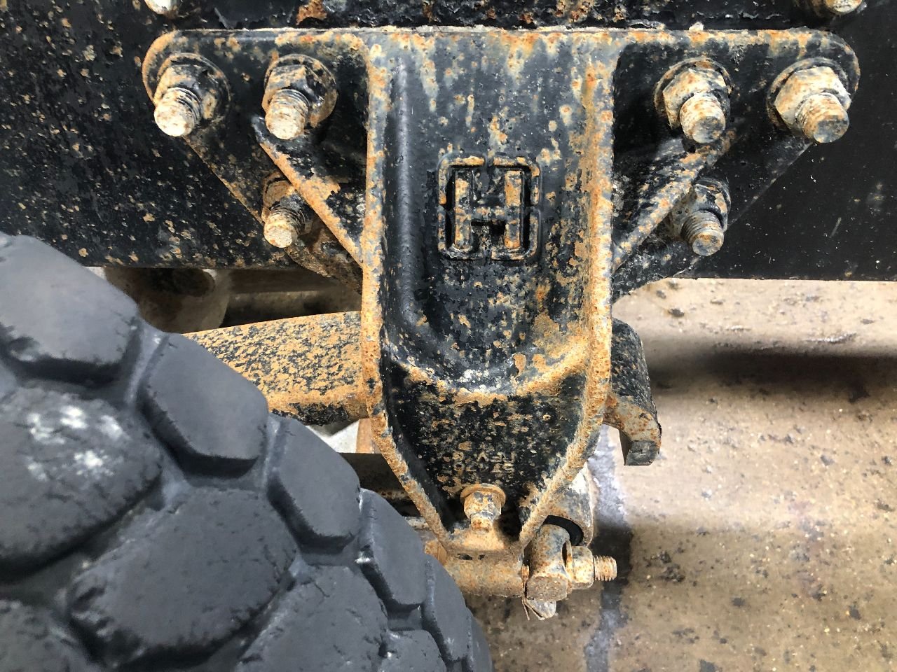 Sterling L8513 Suspension Spring Hanger for Sale