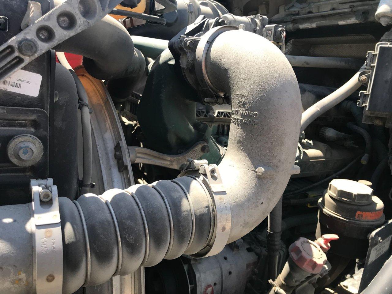 20999319 | Volvo VNR Air Transfer Tube for Sale