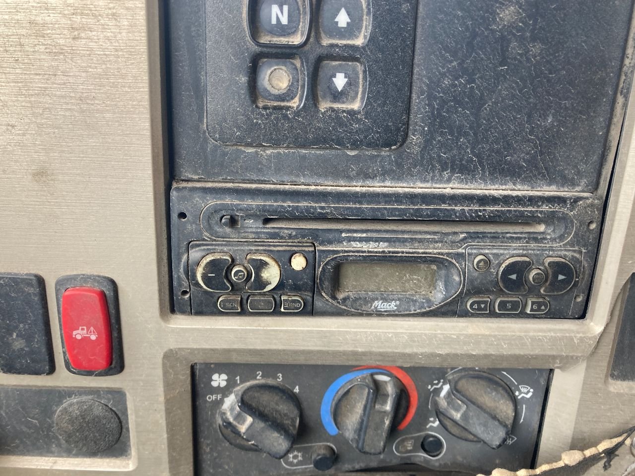 Mack CTP700B (GRANITE) A/V Equipment (Radio) for Sale