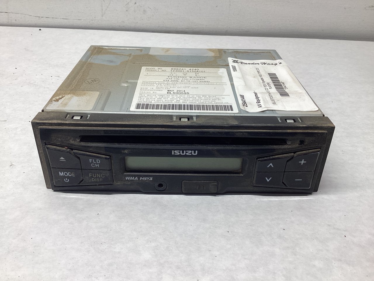 898241 4240 | Isuzu NPR A/V Equipment (Radio) for Sale