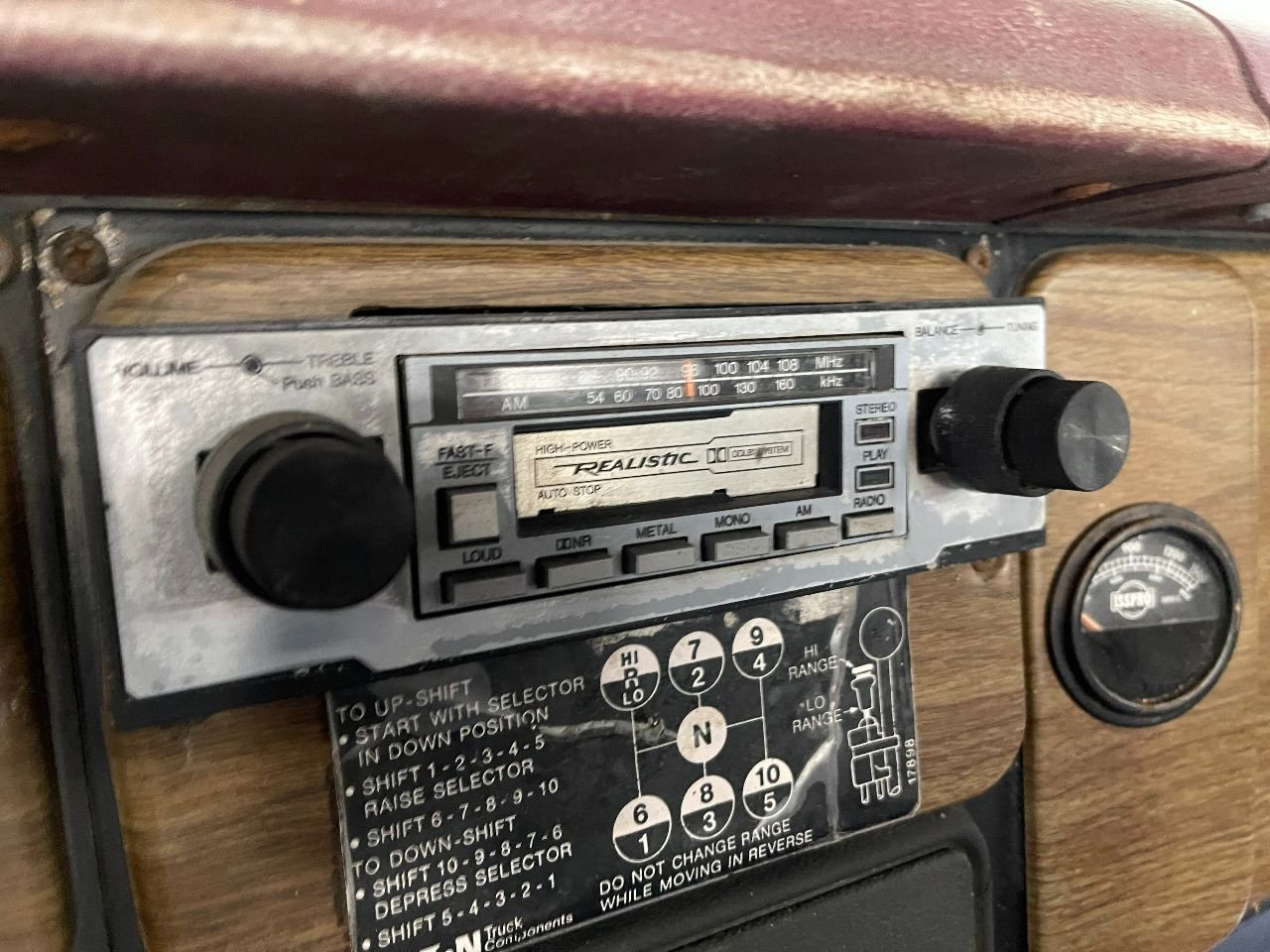 International S2200 A/V Equipment (Radio) for Sale
