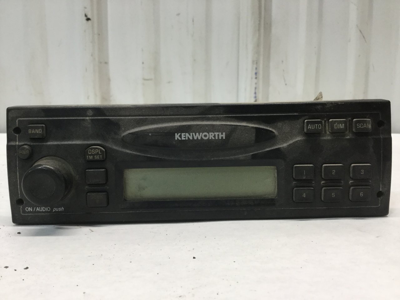 21003880 | Kenworth T800 A/V Equipment (Radio) for Sale