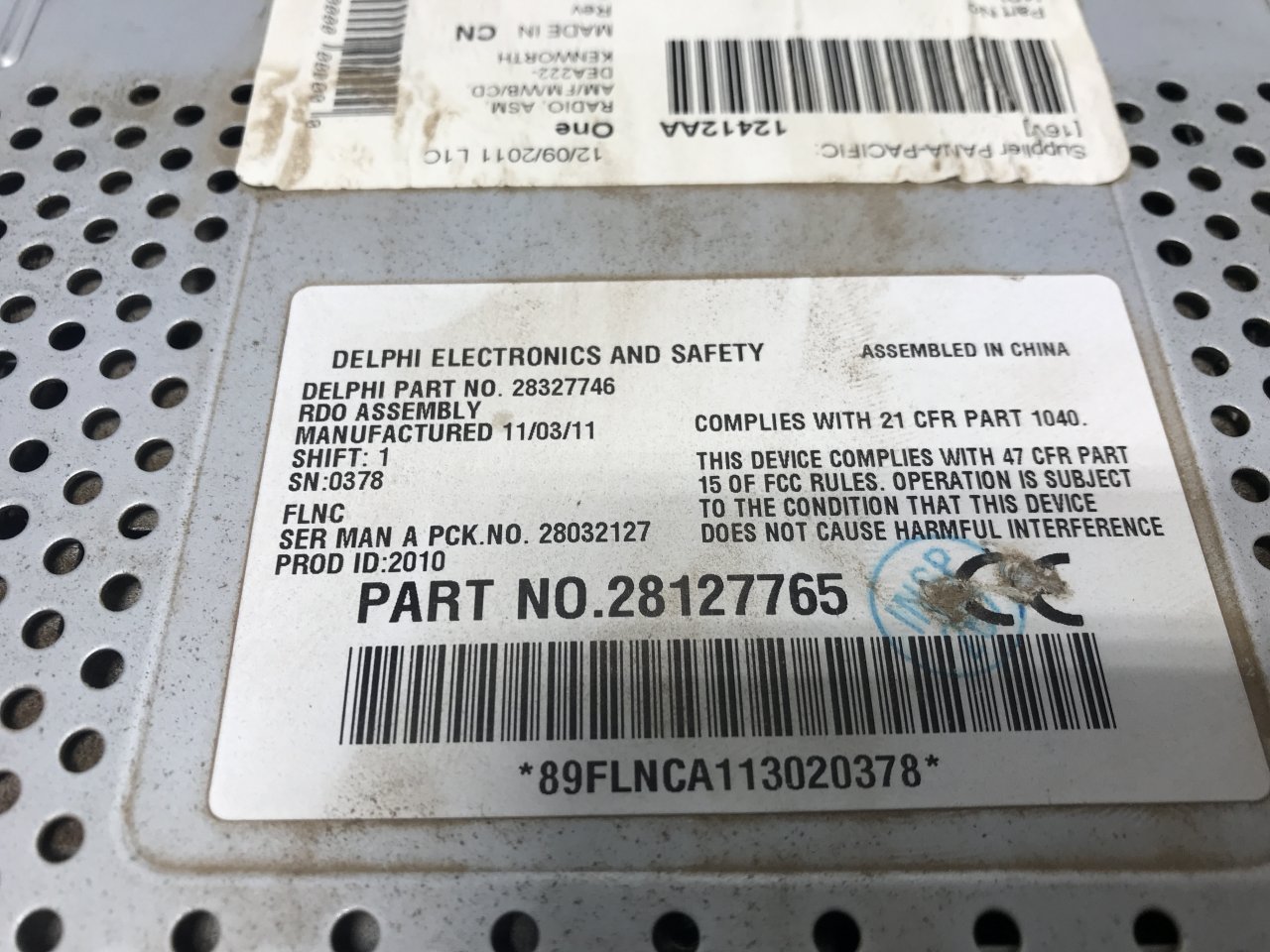 Q28-6012-005 | Kenworth W900L A/V Equipment (Radio) for Sale