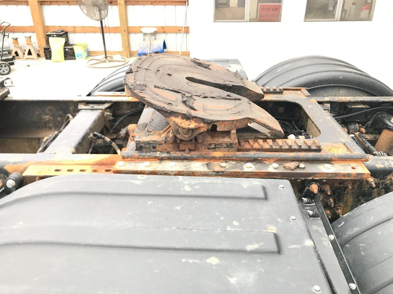 JSK37USA-A-051-2 | Holland FW8 Fifth Wheel for Sale