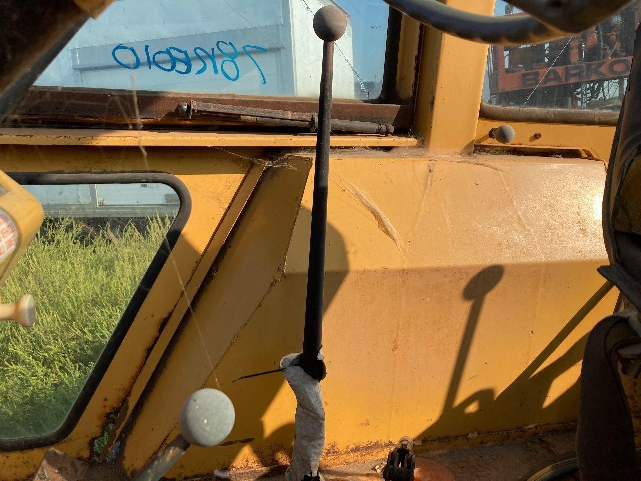 D4NN5R070C | Ford 555 Controls for Sale