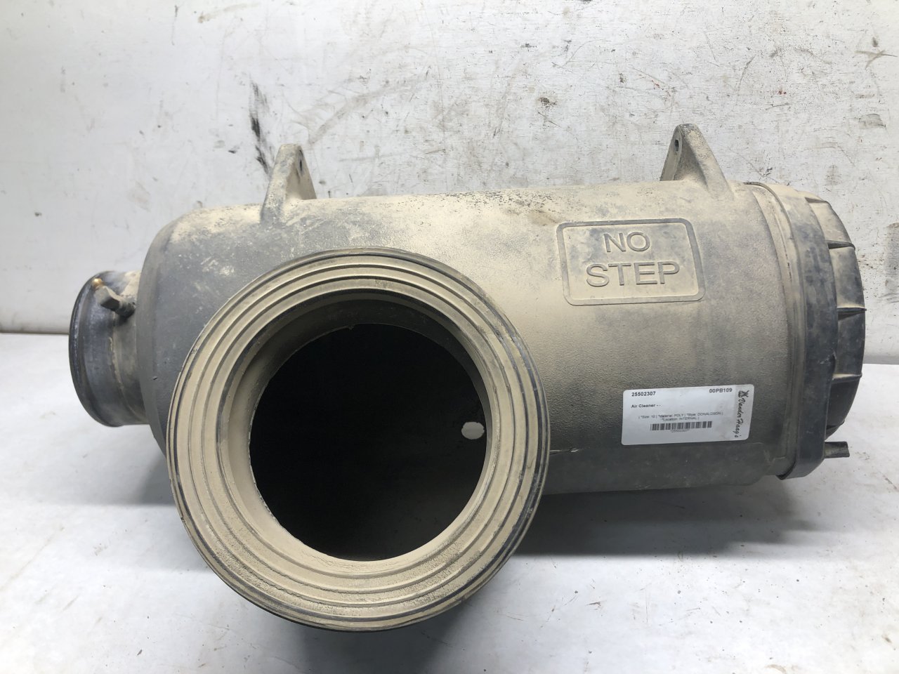 Peterbilt 357 Air Cleaner for Sale