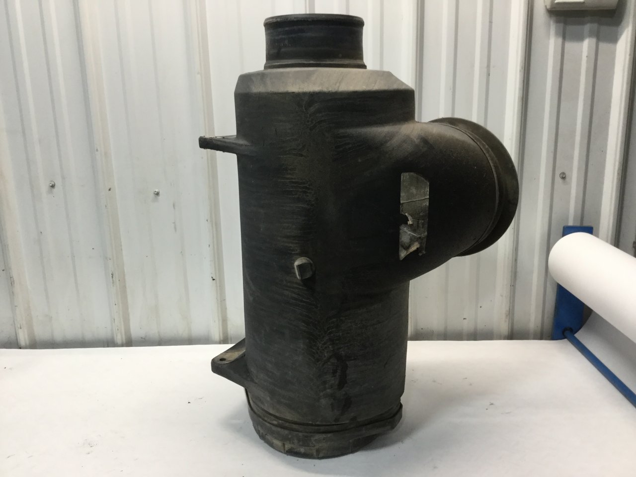 Peterbilt 385 Air Cleaner for Sale