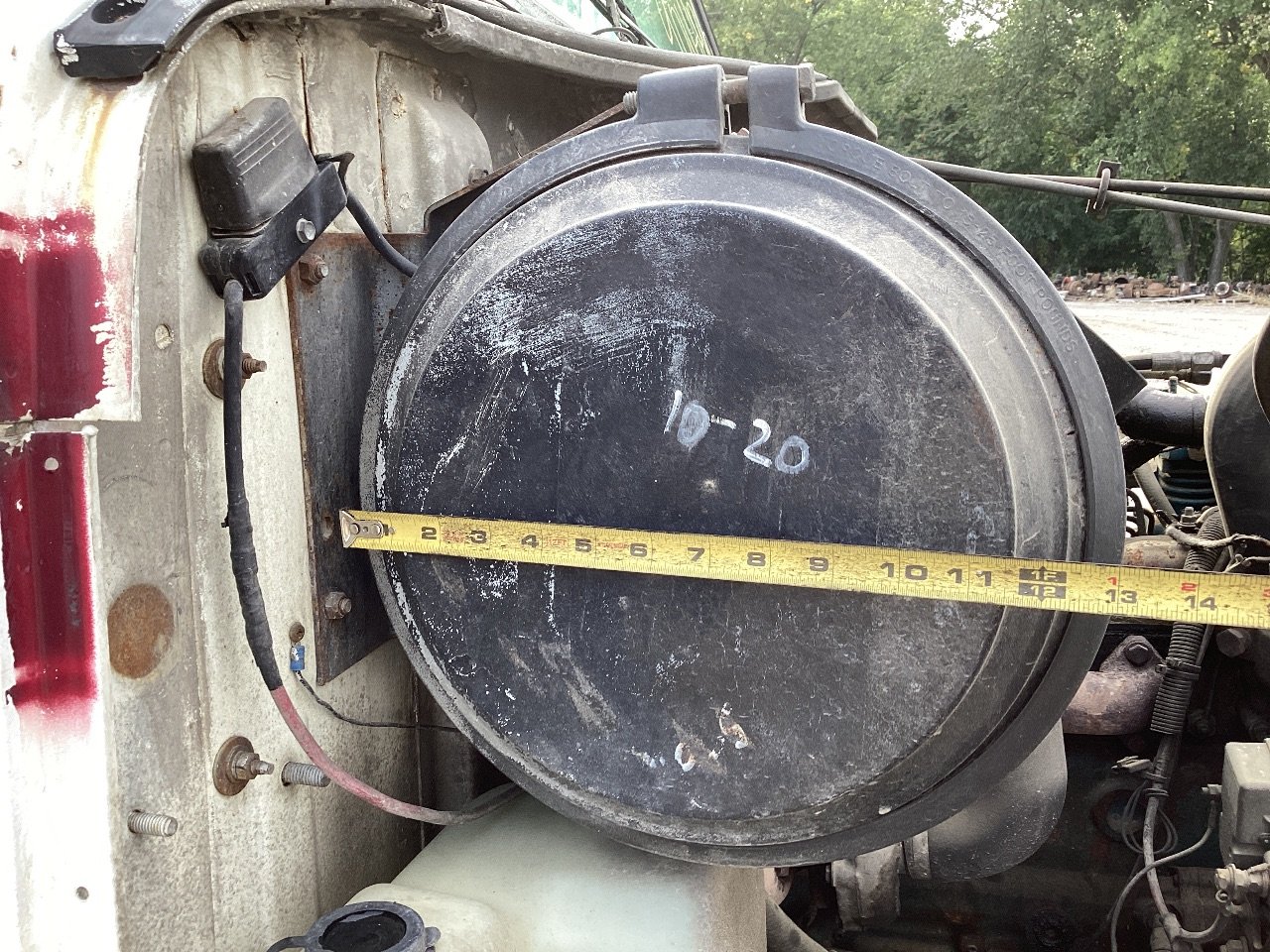 1661756C91 | International 4700 Air Cleaner for Sale