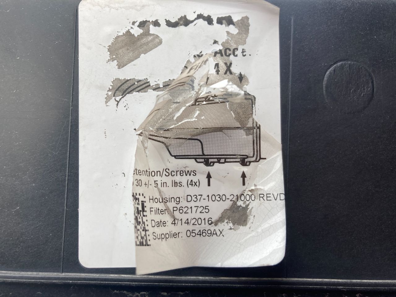 D37-1030-21000 | Peterbilt 579 Air Cleaner for Sale