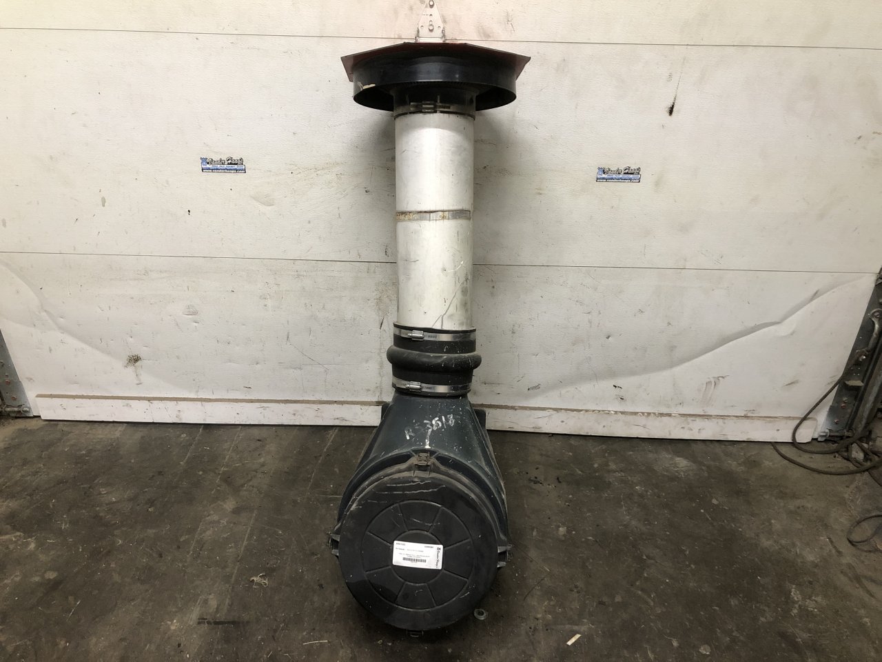 P544901 | Freightliner CONDOR Air Cleaner for Sale