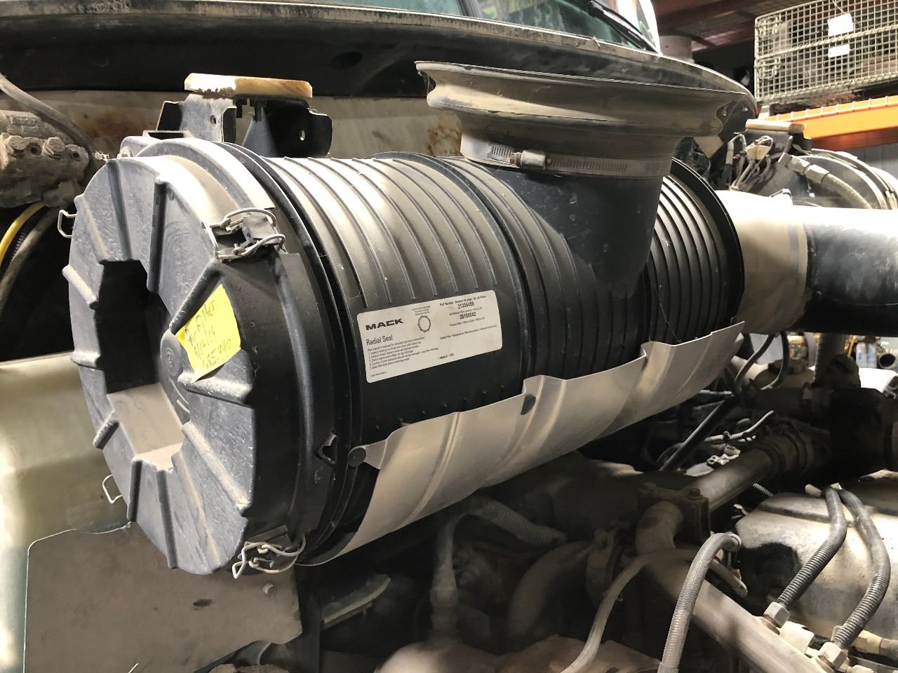 21306498 | Mack CXN Air Cleaner for Sale
