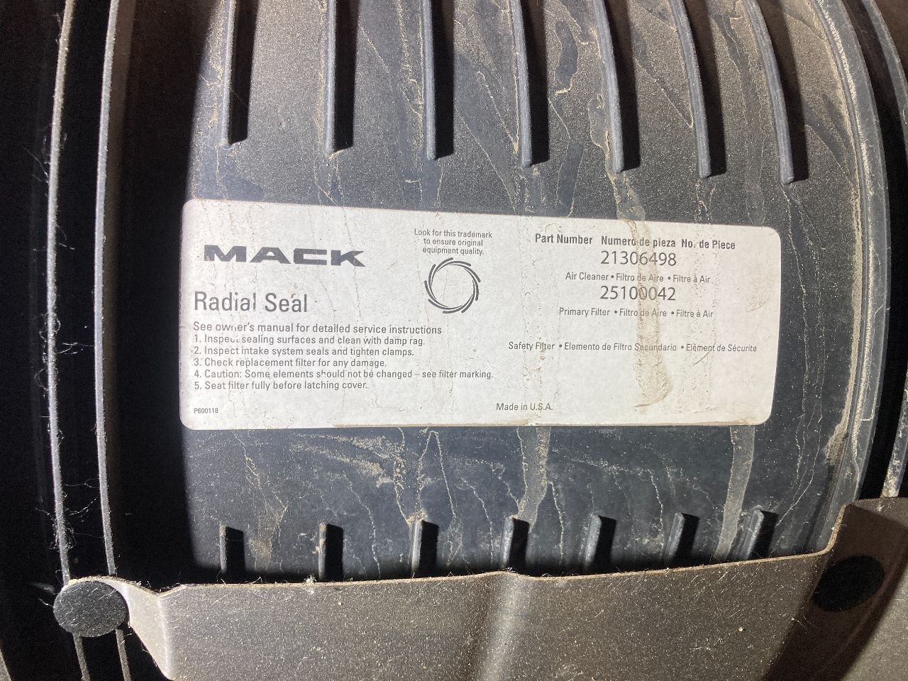 21306498 | Mack ANTHEM (AN) Air Cleaner for Sale