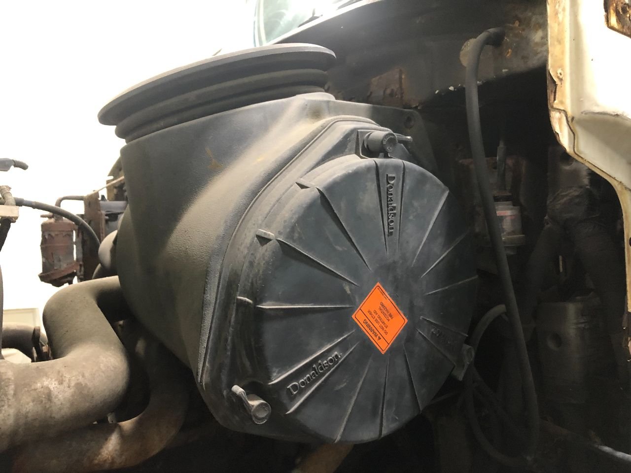 Ford L8501 Air Cleaner for Sale