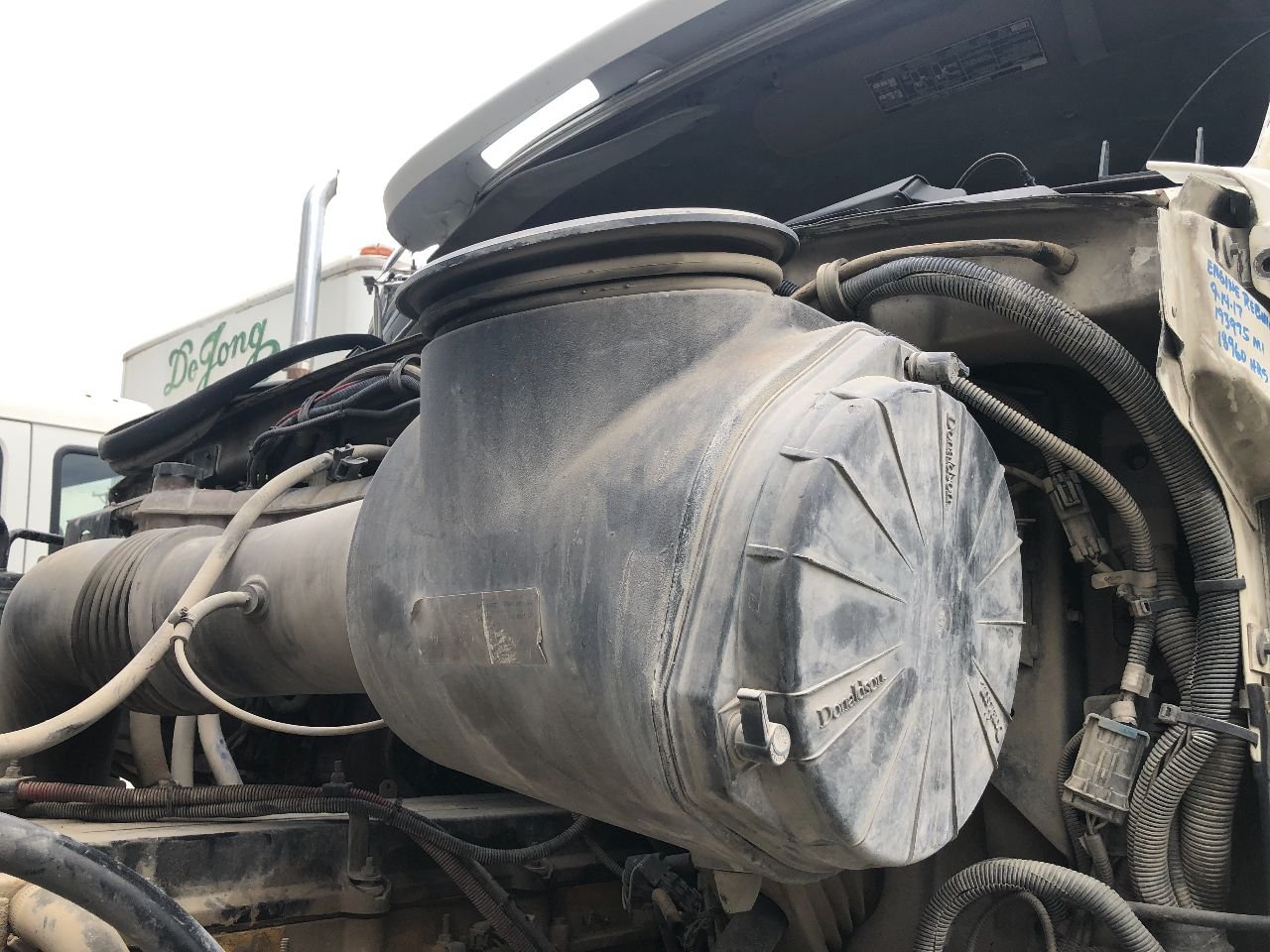 F8HT-9600-AA | Sterling L9511 Air Cleaner for Sale