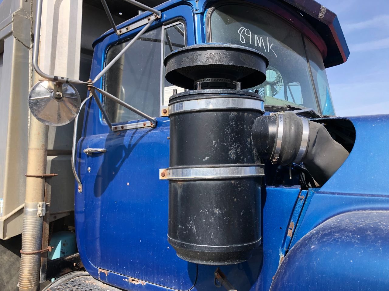 Mack R600 Air Cleaner for Sale