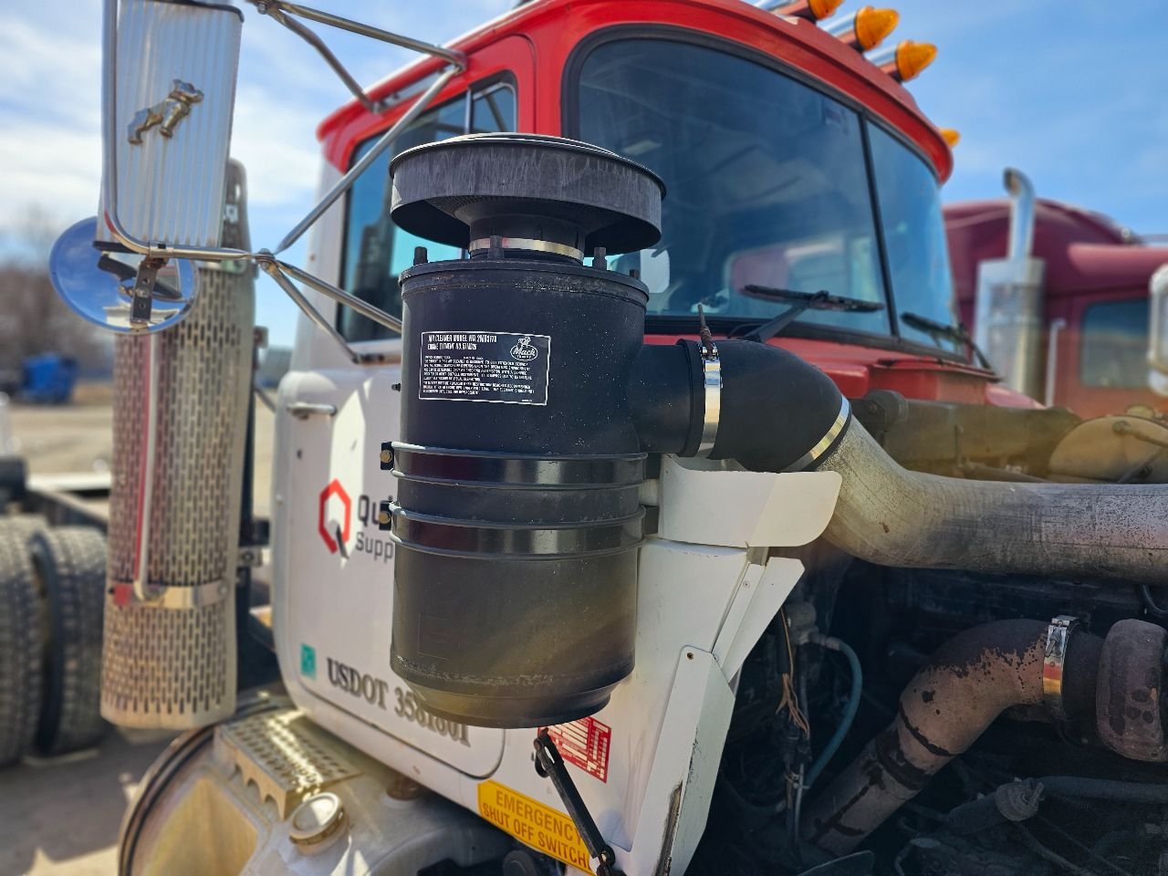 Mack RD600 Air Cleaner for Sale