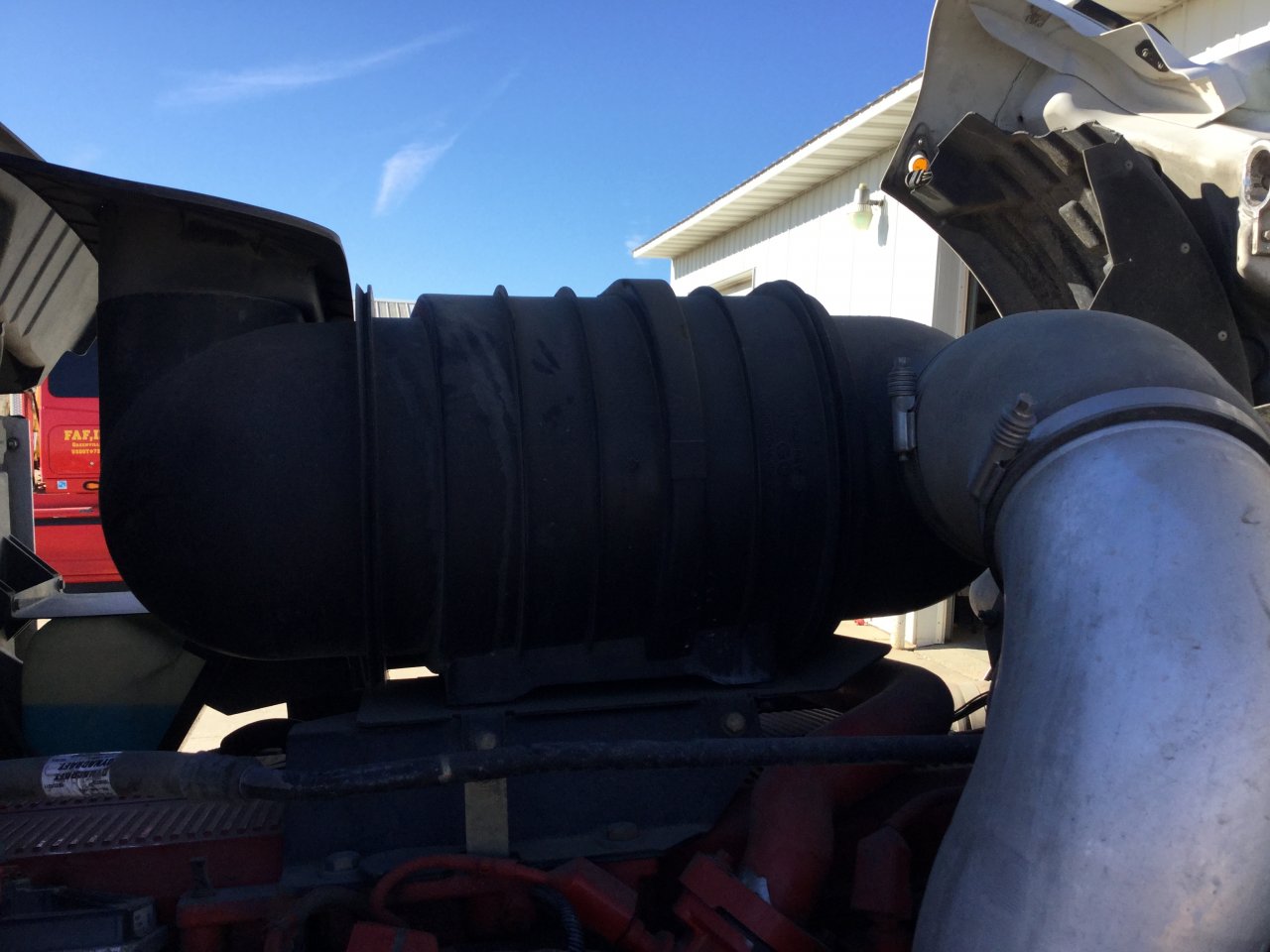 P614062 | Kenworth T660 Air Cleaner for Sale