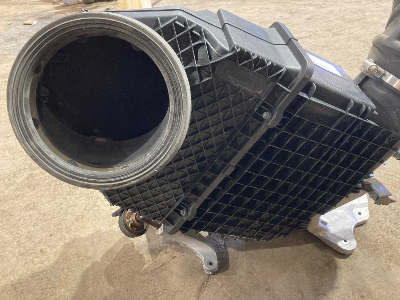 D37-1030-20000 | Kenworth T880 Air Cleaner for Sale