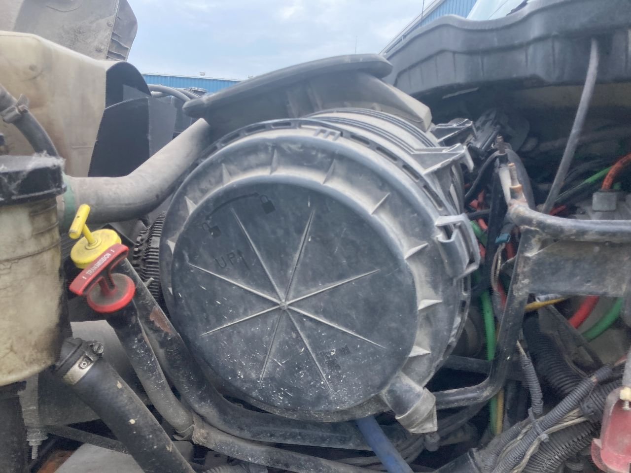 International TRUCK Air Cleaner for Sale