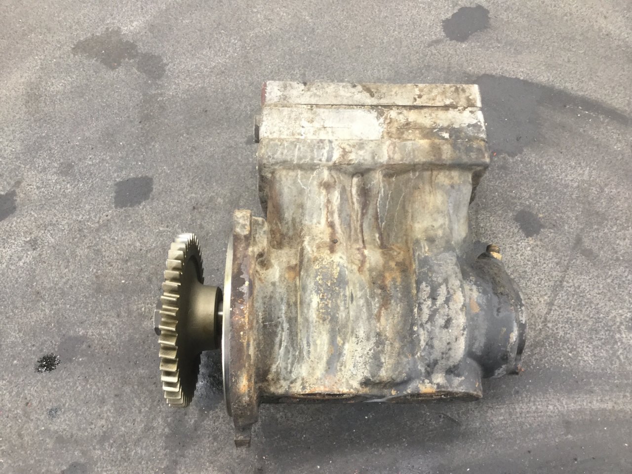 9125420020 | Mack MP7 Engine Air Compressor for Sale