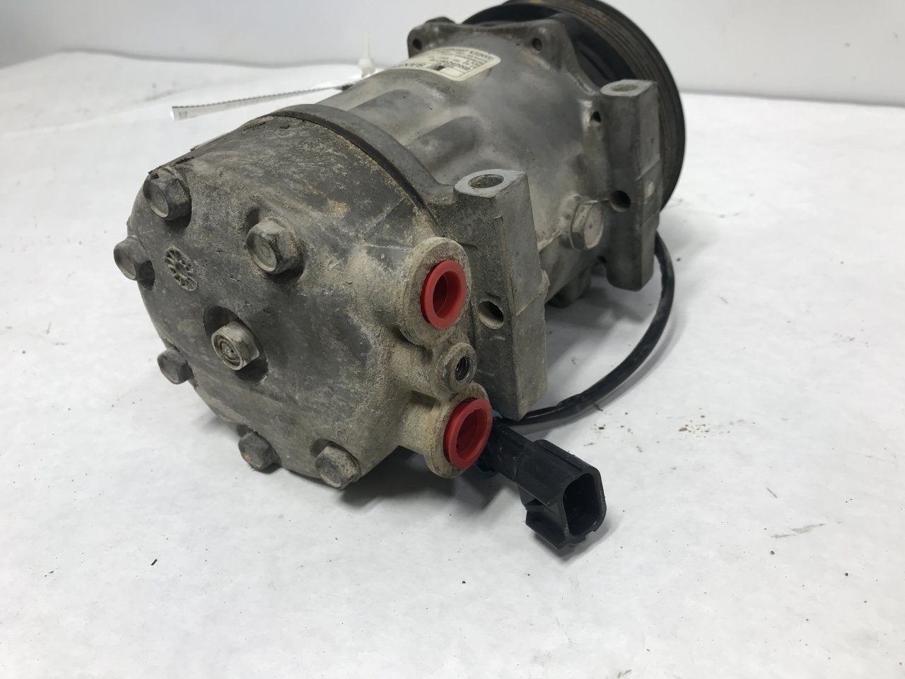 F69-6003-122 | Peterbilt 367 Air Conditioner Compressor for Sale