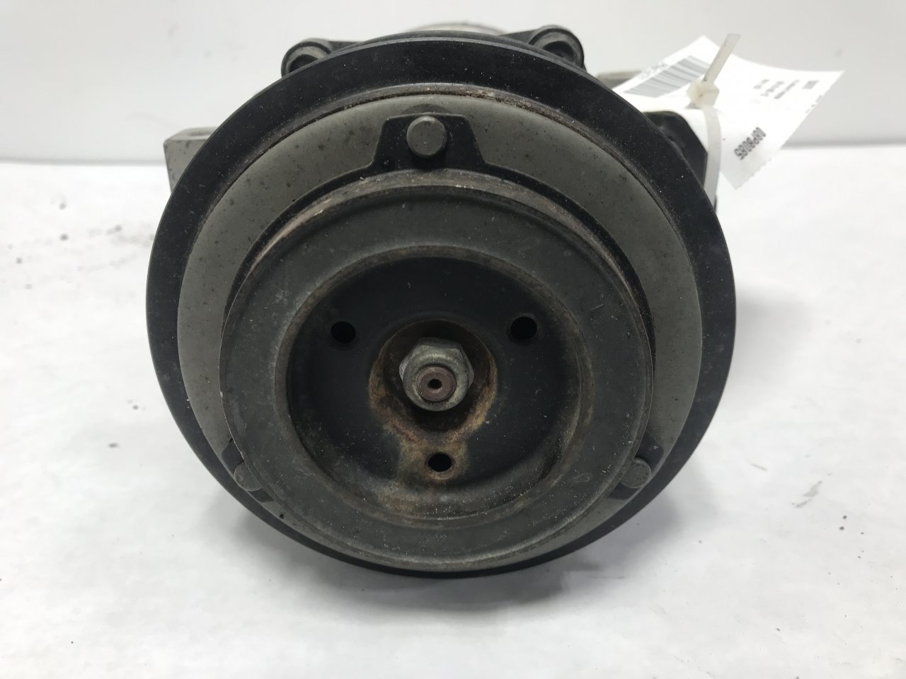 F69-6003-122 | Peterbilt 367 Air Conditioner Compressor for Sale