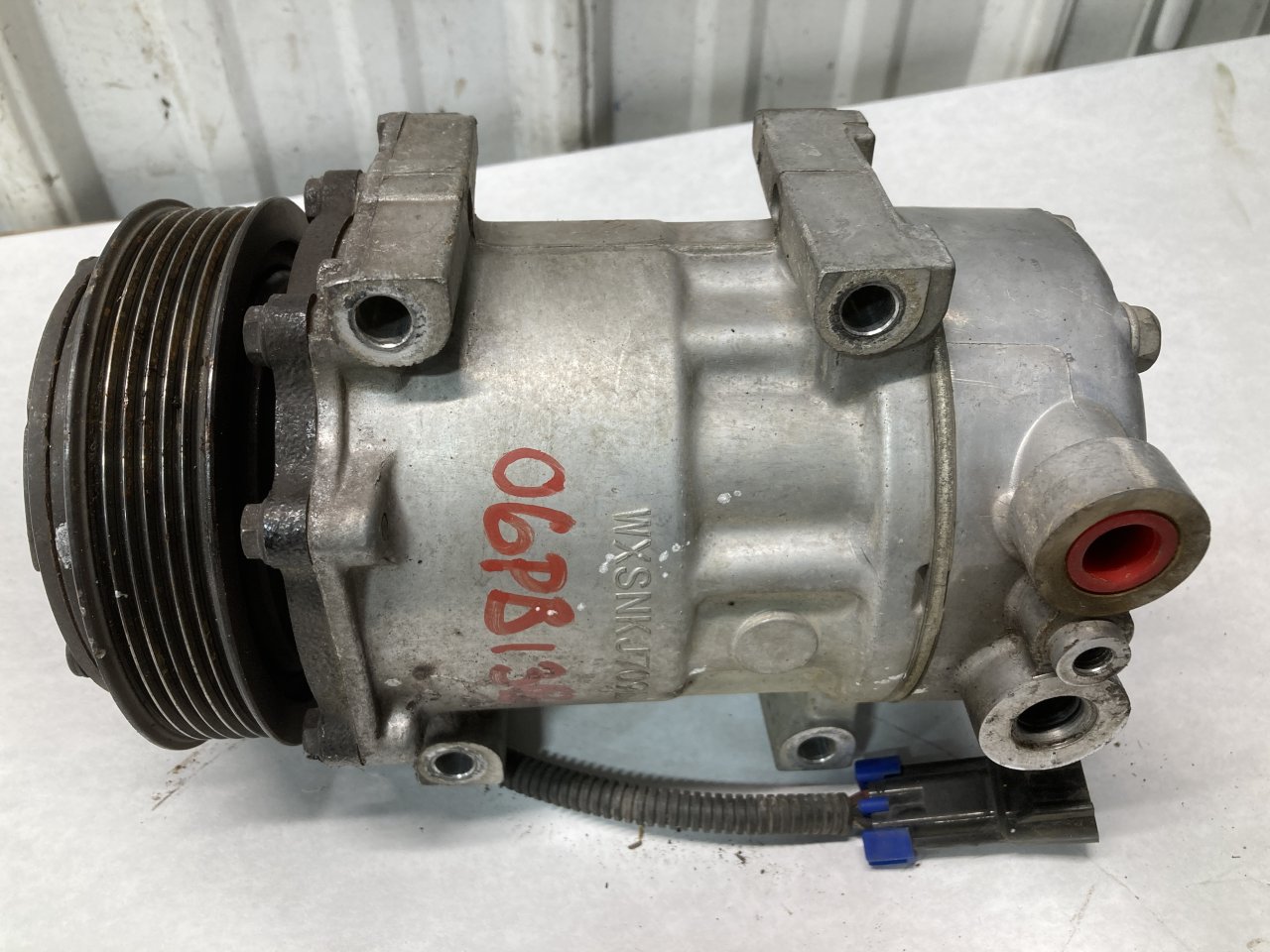 QP7H15 | Peterbilt 379 Air Conditioner Compressor for Sale