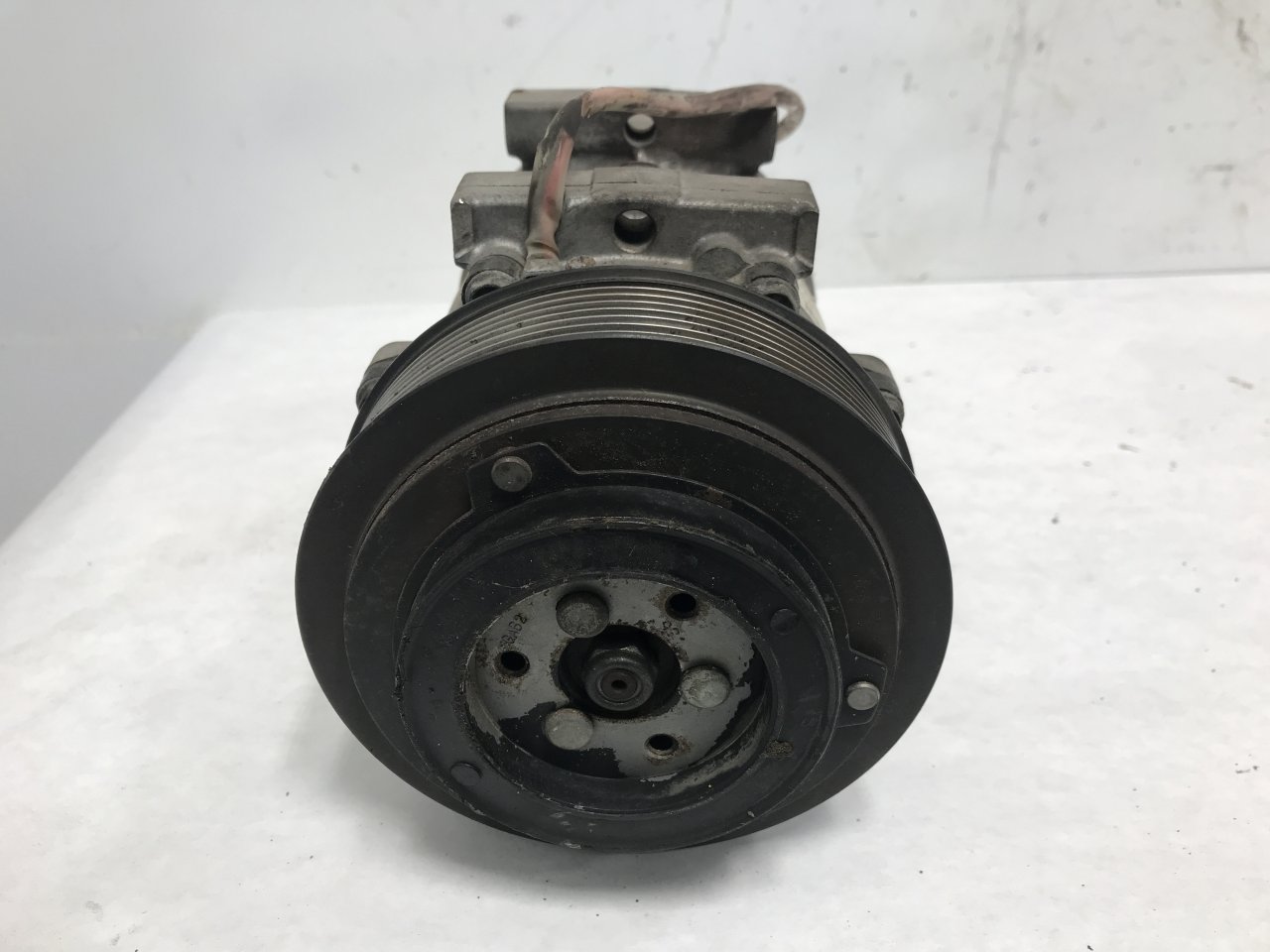 F69-1018 | Peterbilt 579 Air Conditioner Compressor for Sale