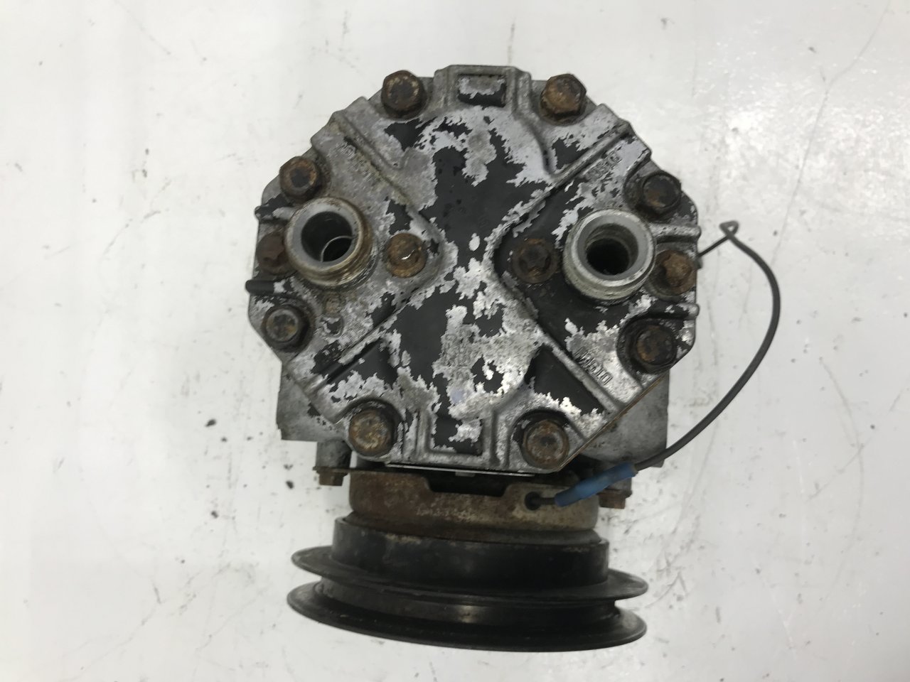 ET210L-25150 | International 9200 Air Conditioner Compressor for Sale