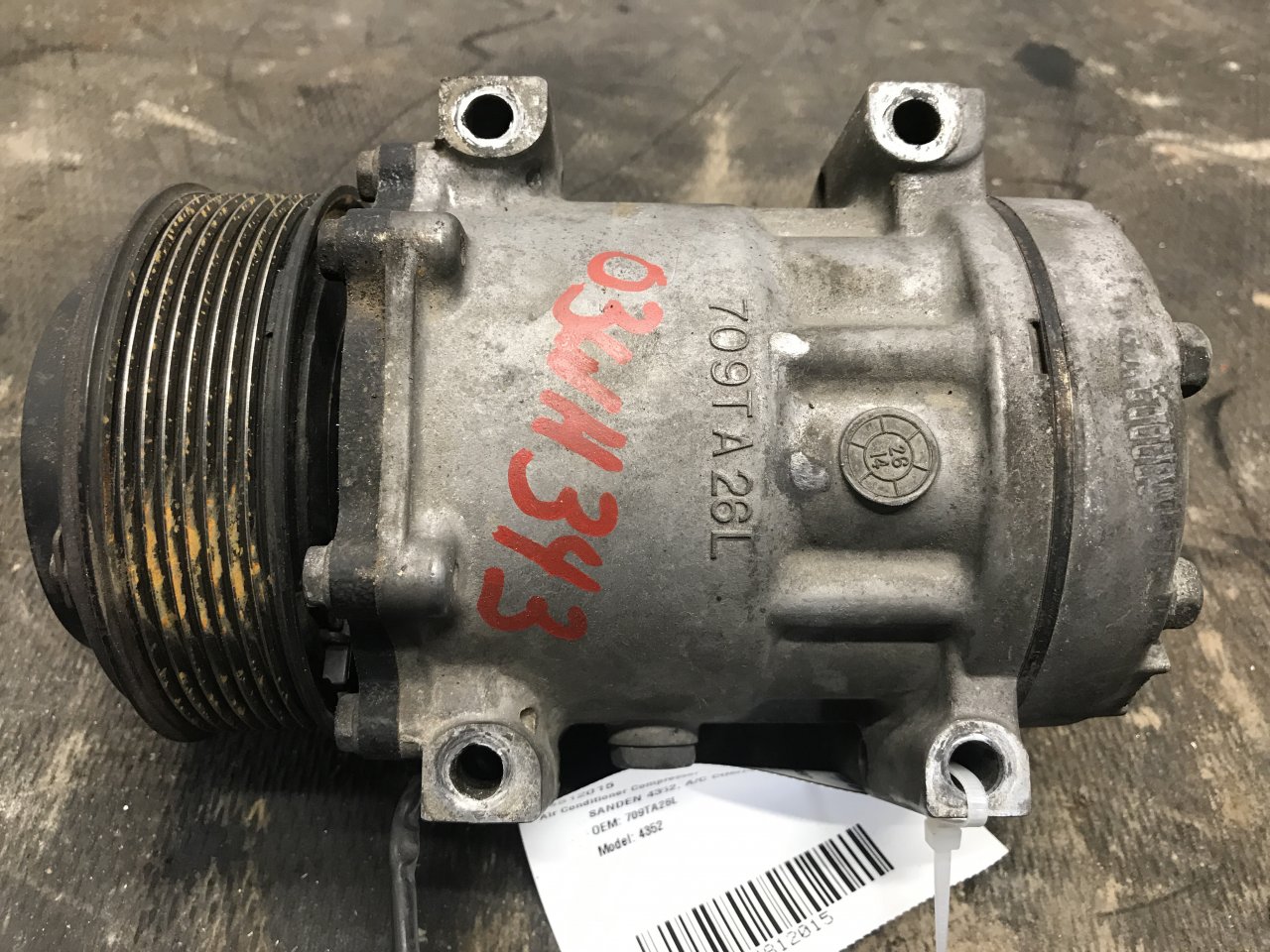 709TA26L | Freightliner C120 CENTURY Air Conditioner Compressor for Sale