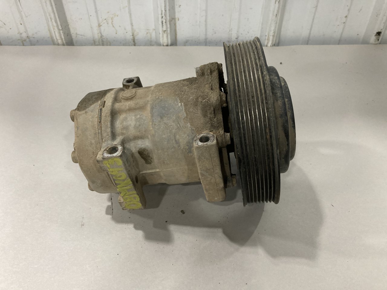 Mack CHU Air Conditioner Compressor for Sale