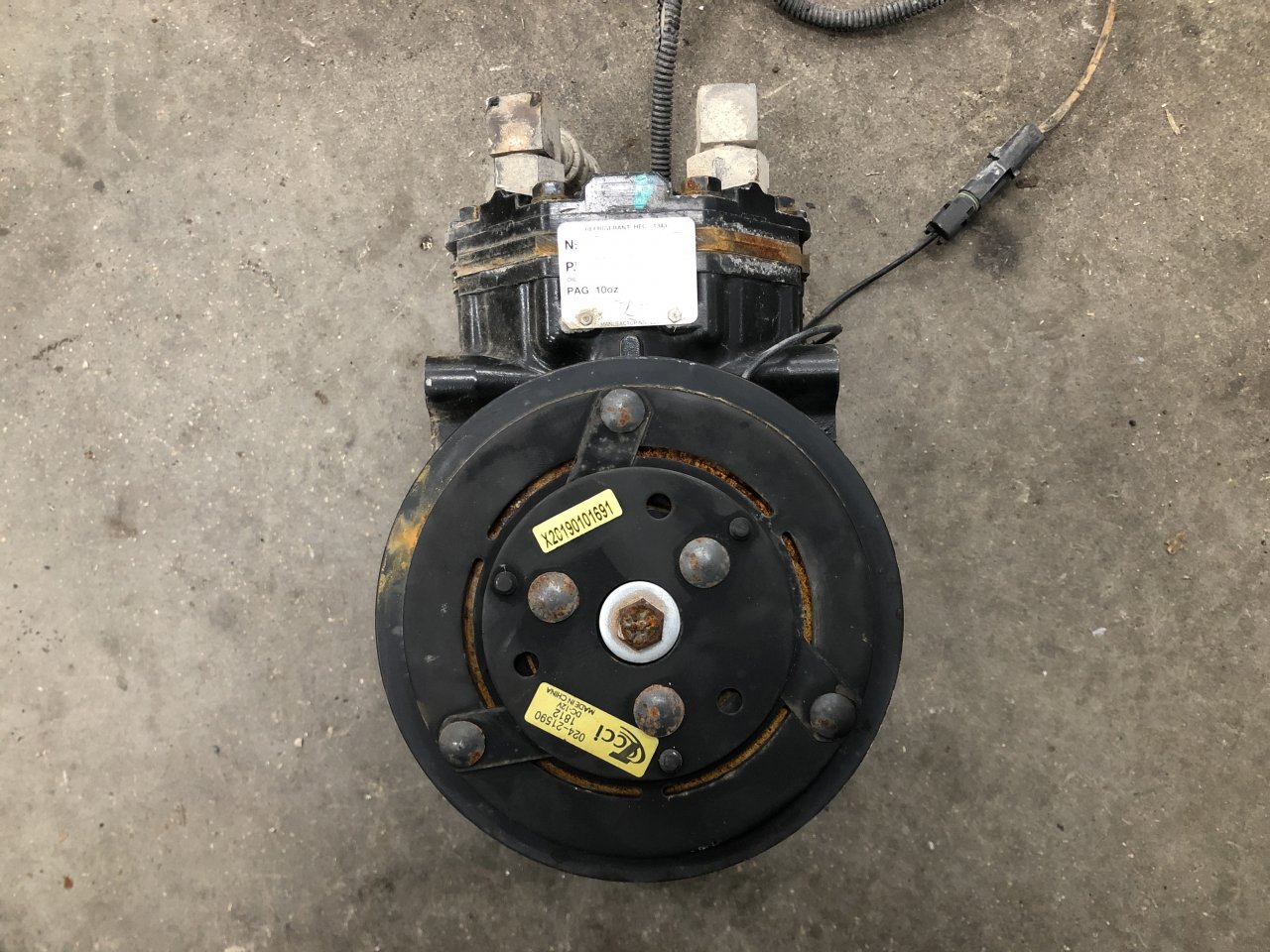 Freightliner FL70 Air Conditioner Compressor for Sale