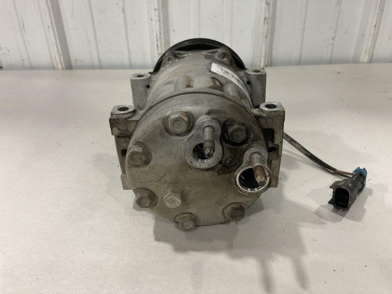 FLT4815Q | International LONESTAR Air Conditioner Compressor for Sale