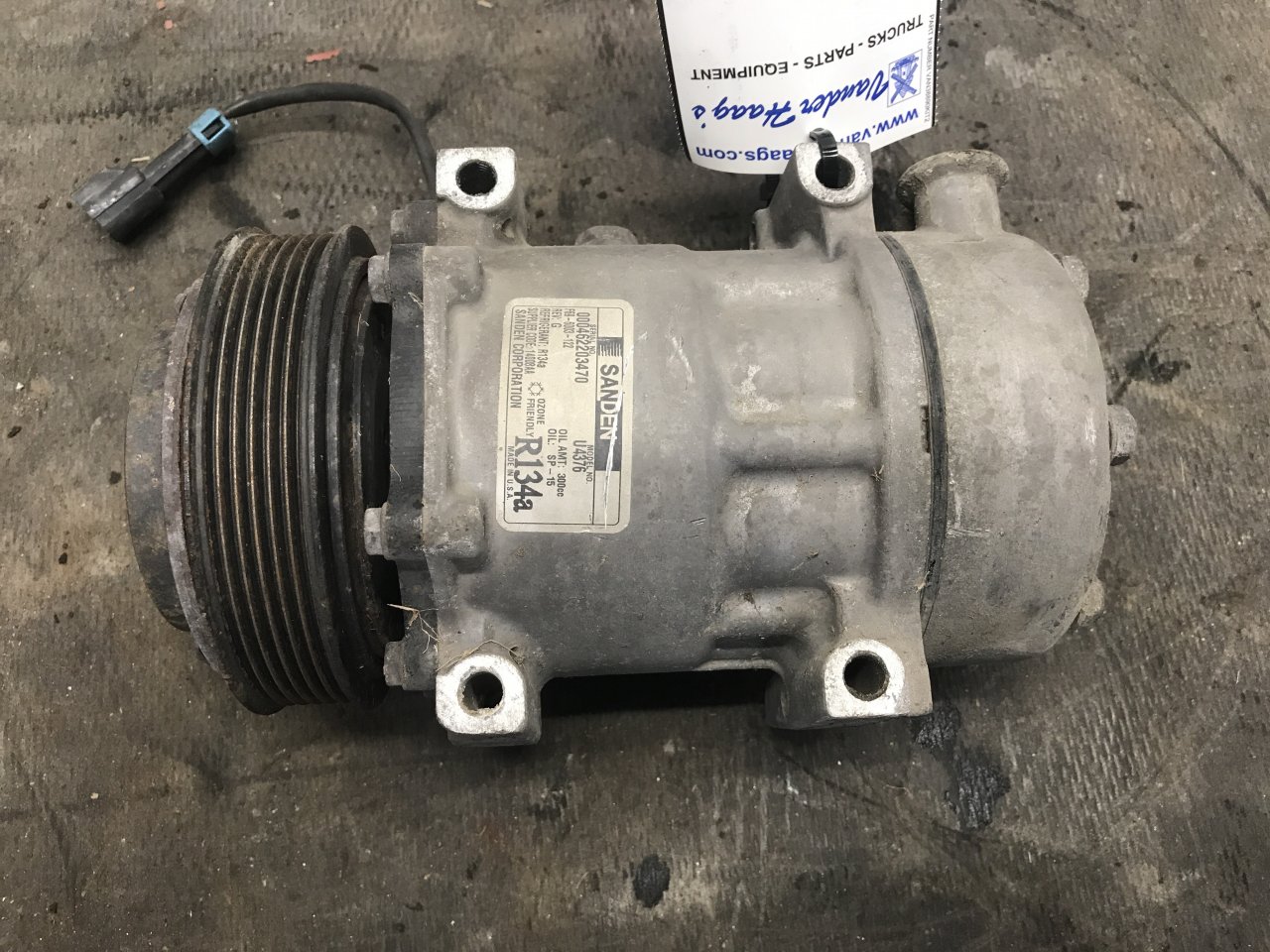 U4376 | Kenworth T660 Air Conditioner Compressor for Sale