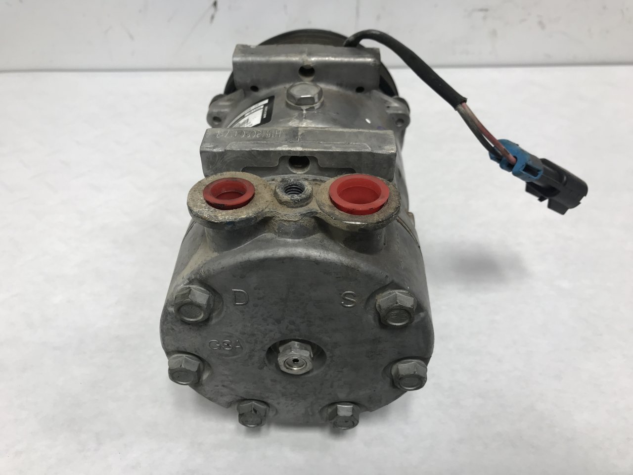 304QP7H154731 | Kenworth T800 Air Conditioner Compressor for Sale