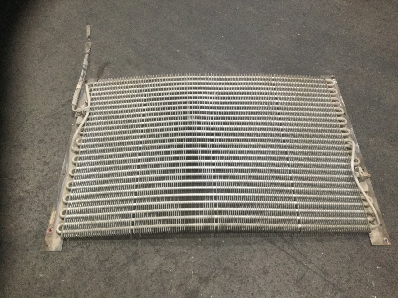 Kenworth T800 Air Conditioner Condenser for Sale