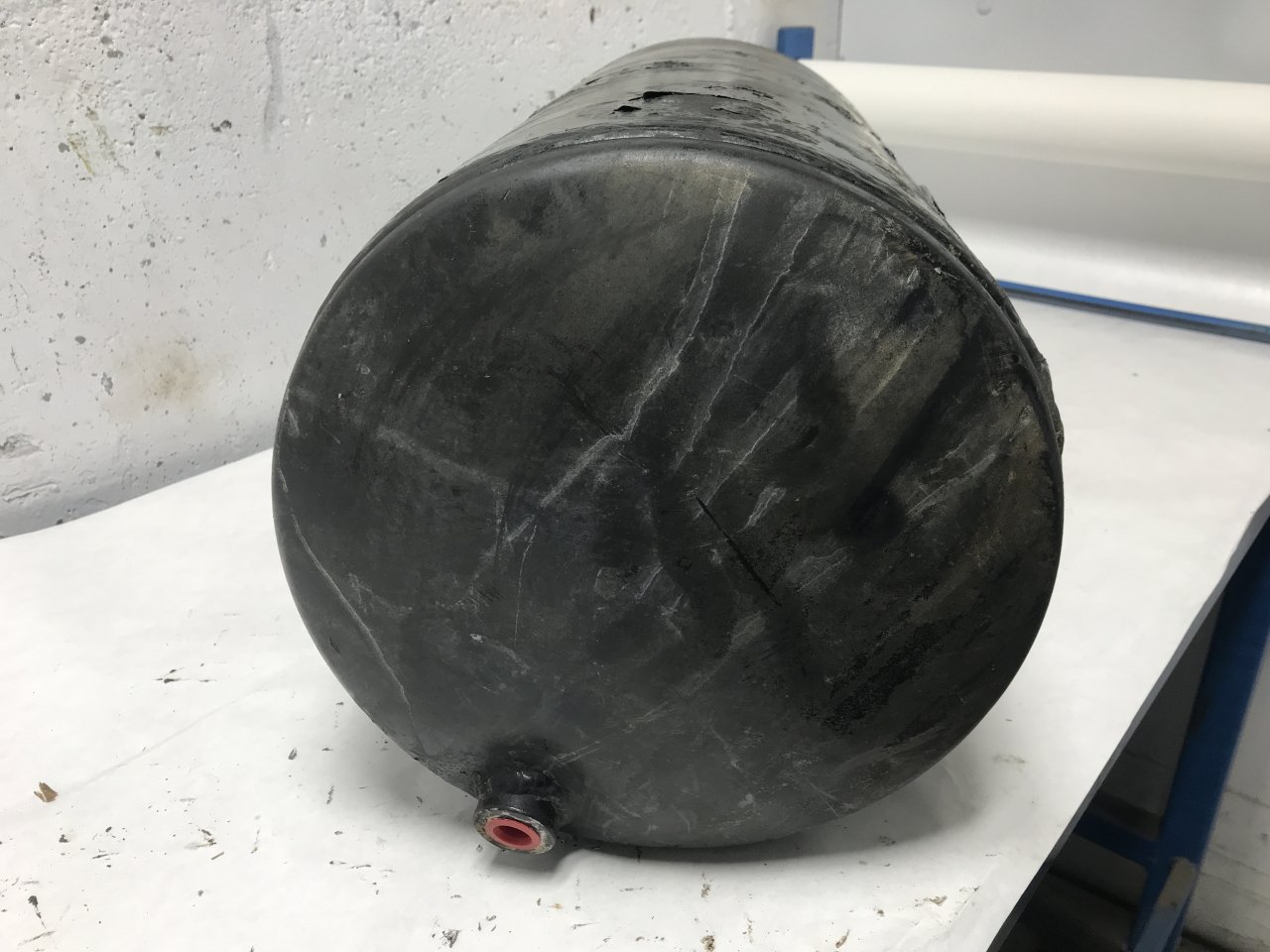 12-24481-000 | Freightliner CASCADIA Air Tank for Sale
