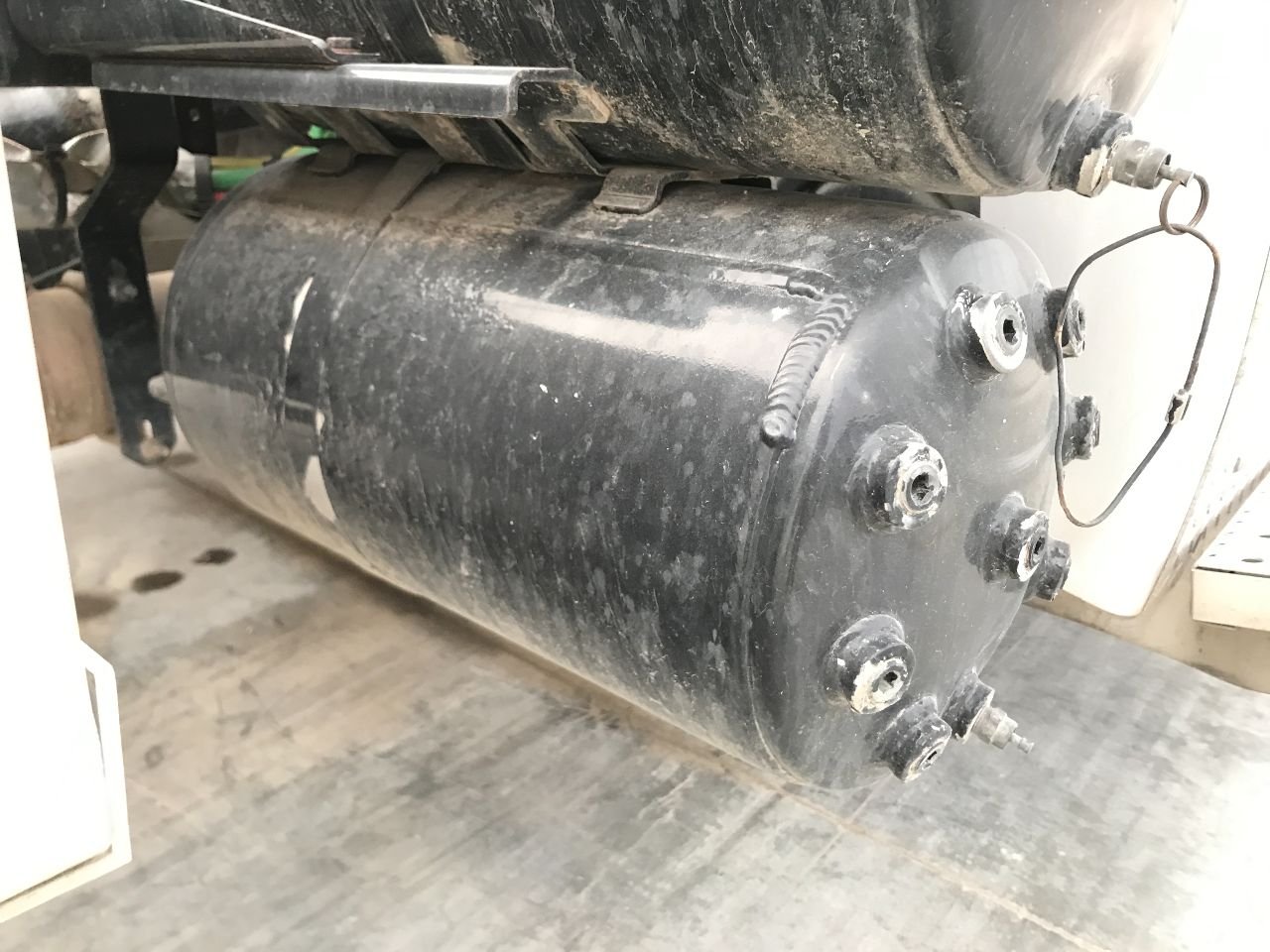Freightliner CASCADIA Air Tank for Sale