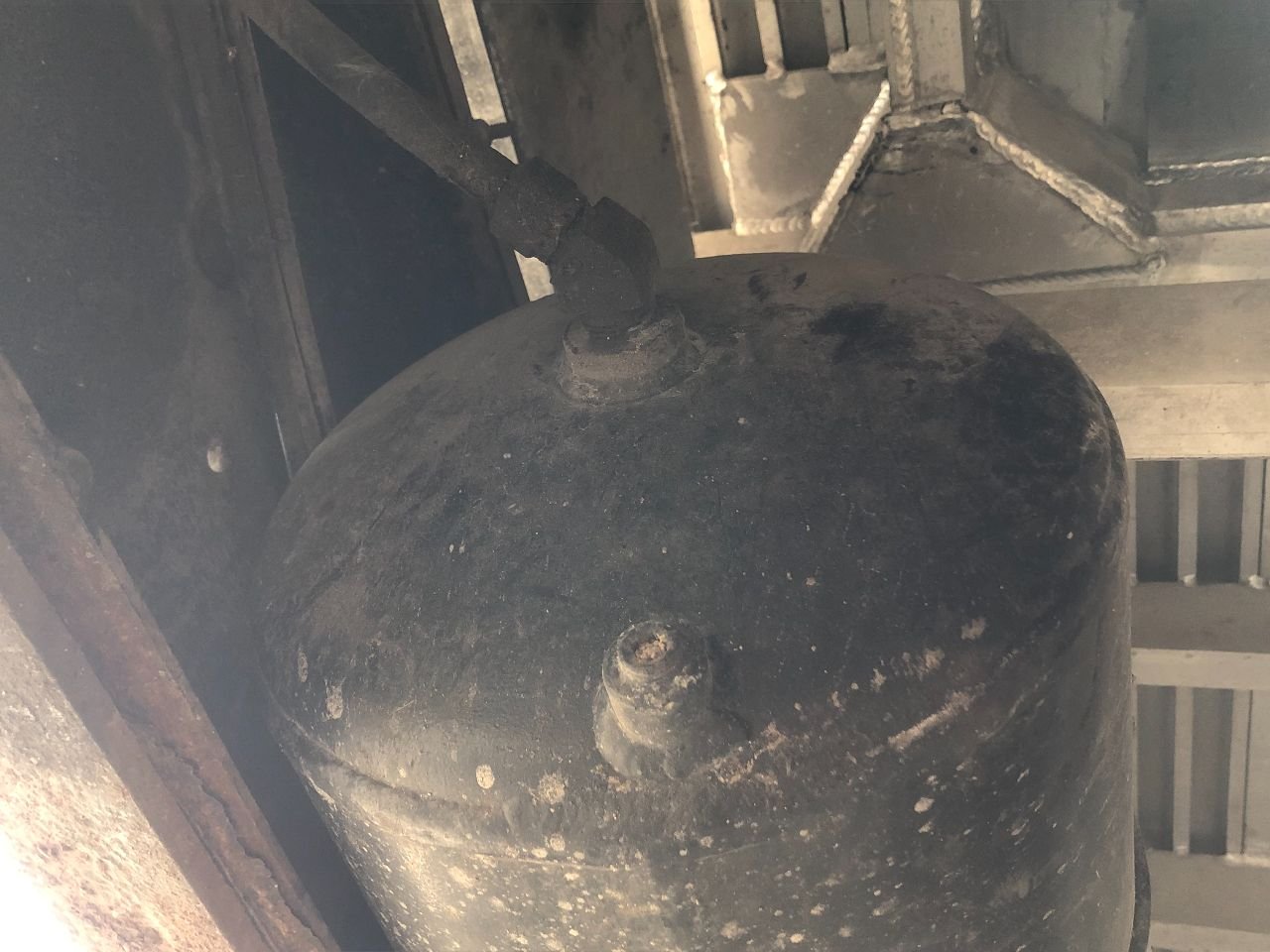 Mack CL600 Air Tank for Sale