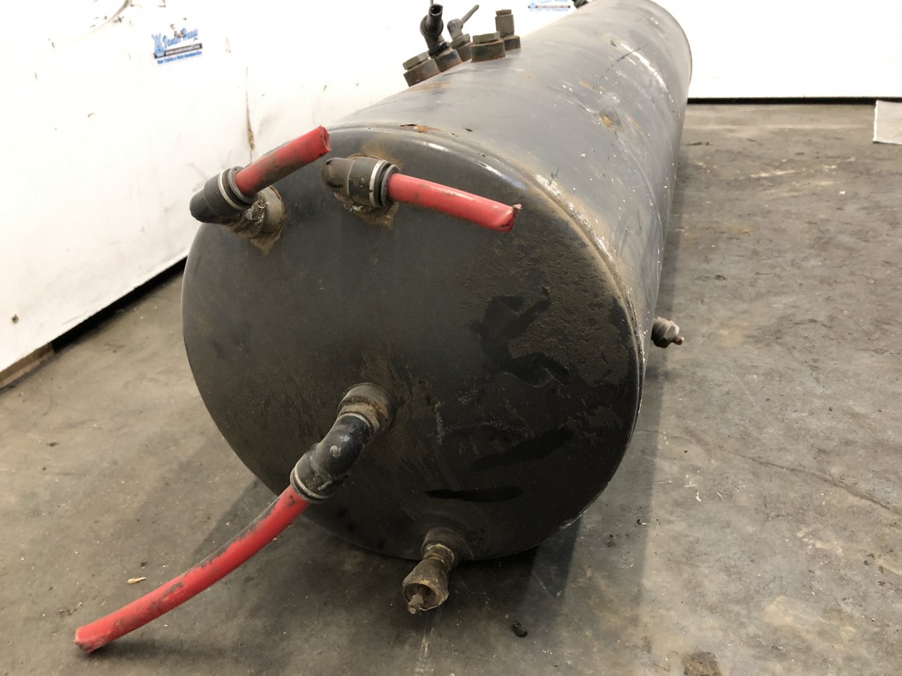 12-18861-000 | Freightliner M2 112 Air Tank for Sale