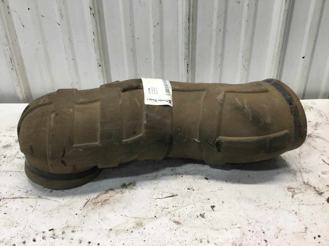 2042134C1 | International 8100 Air Transfer Tube for Sale