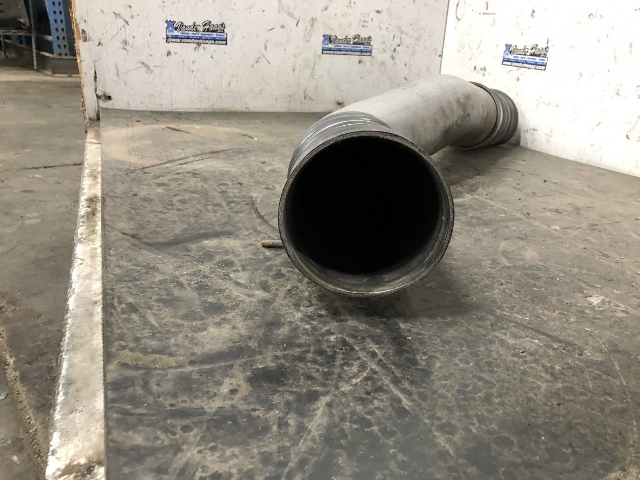 Peterbilt 386 Air Transfer Tube for Sale
