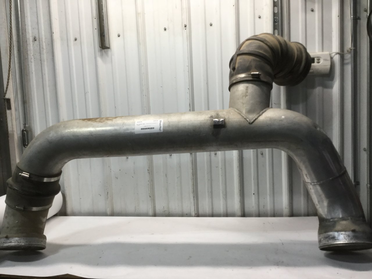 D66-6152 | Peterbilt 379 Air Transfer Tube for Sale