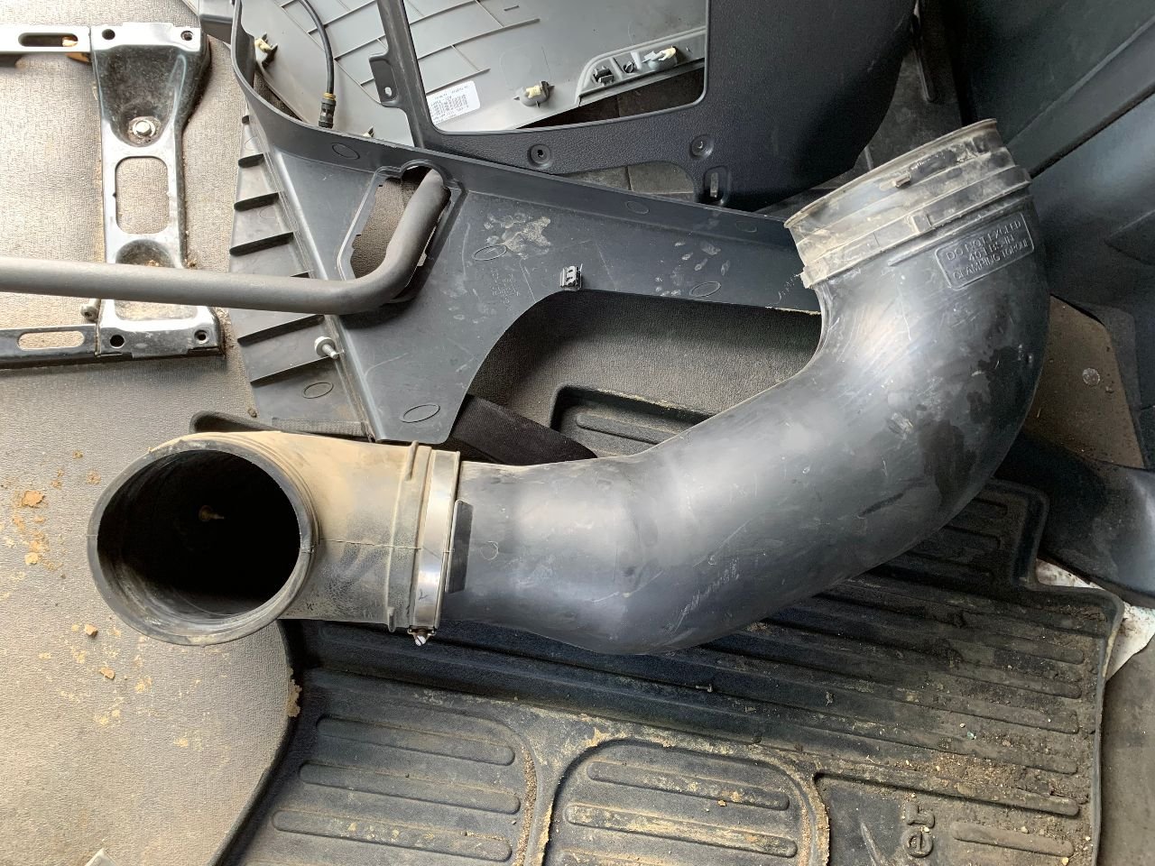 03-42778-000 | Freightliner CASCADIA Air Transfer Tube for Sale