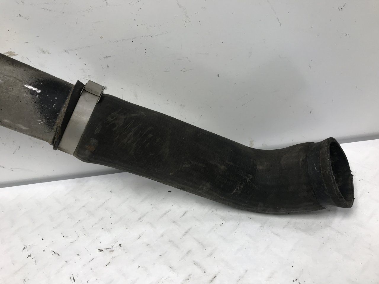 International GENESIS Air Transfer Tube for Sale