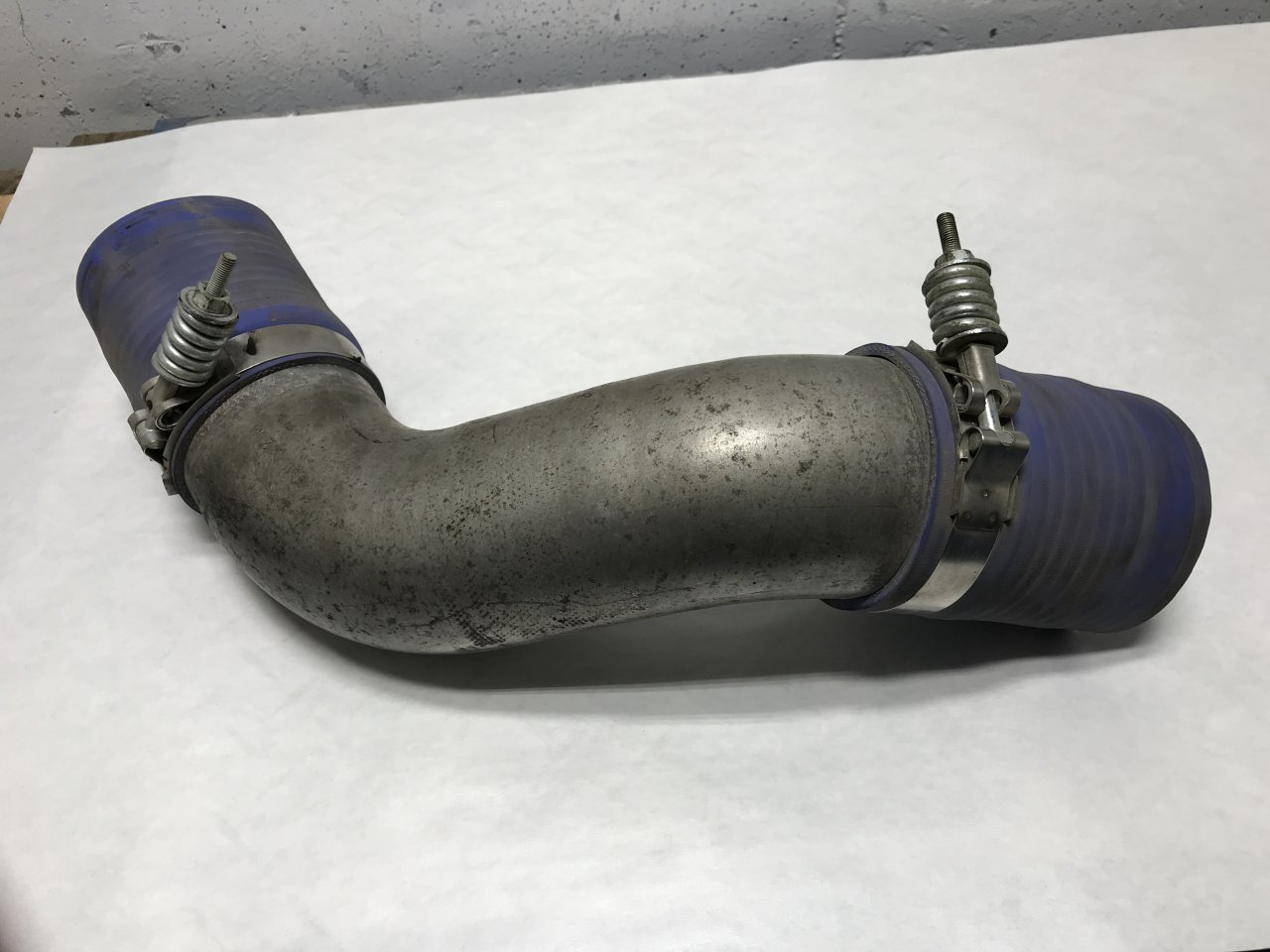 5MD4320M | Mack E7 Air Transfer Tube for Sale