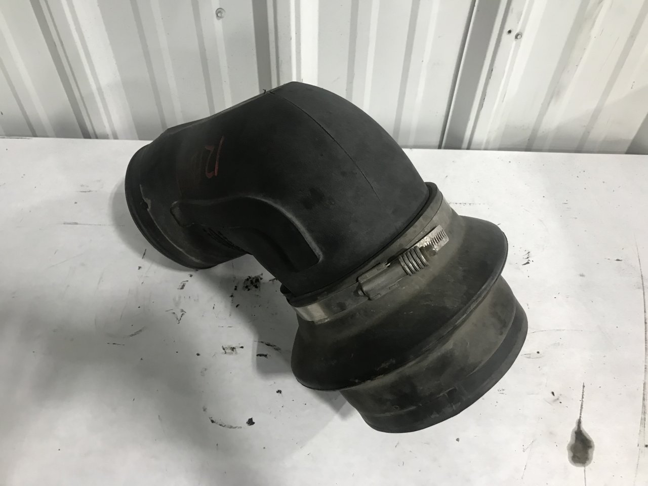 D04-6034 | Peterbilt 367 Air Transfer Tube for Sale